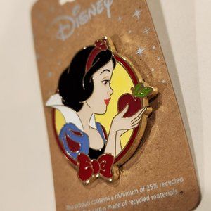 Disney | Accessories | Disney Snow White And The Seven Dwarfs Snow ...